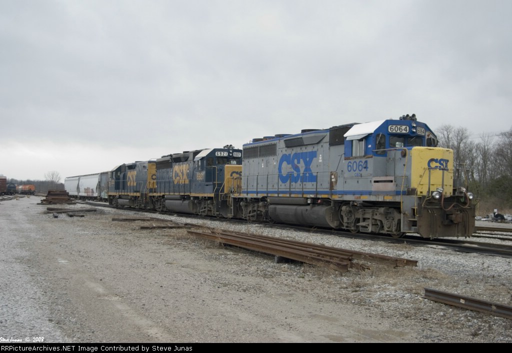 CSX 6064,6921,2222